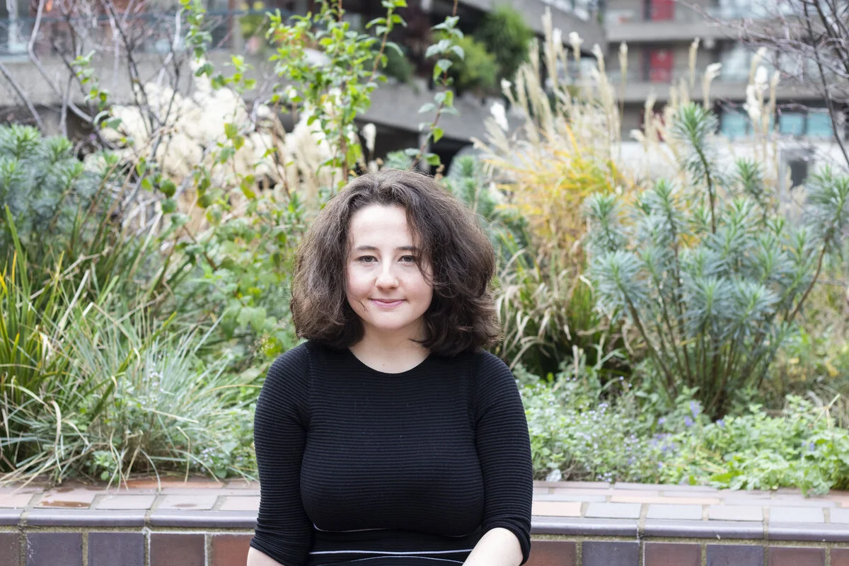 Rachel Lewis Comediante